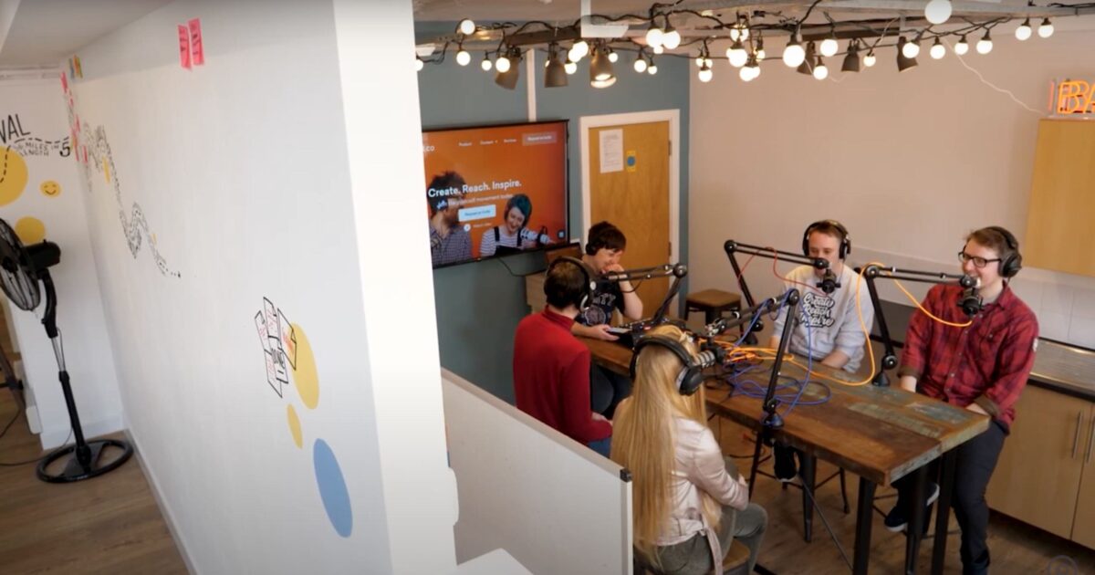 7 Proven Podcast Formats for Planning Your Show | Podcast.co