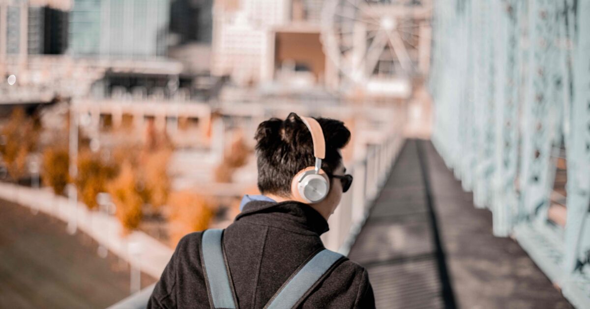 Internal Company Podcasts: Key Benefits & How to Get Started | Podcast.co